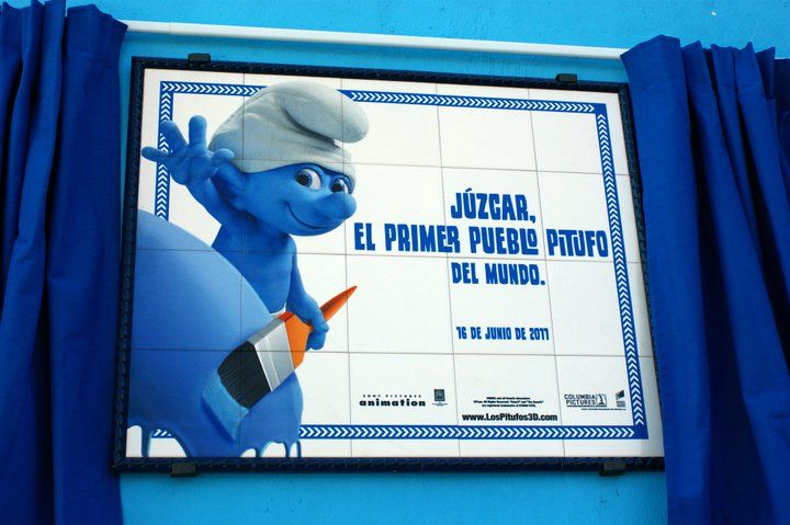 Andrés Iniesta, uno de los curiosos que visitó Júzcar, el primer pueblo ...
