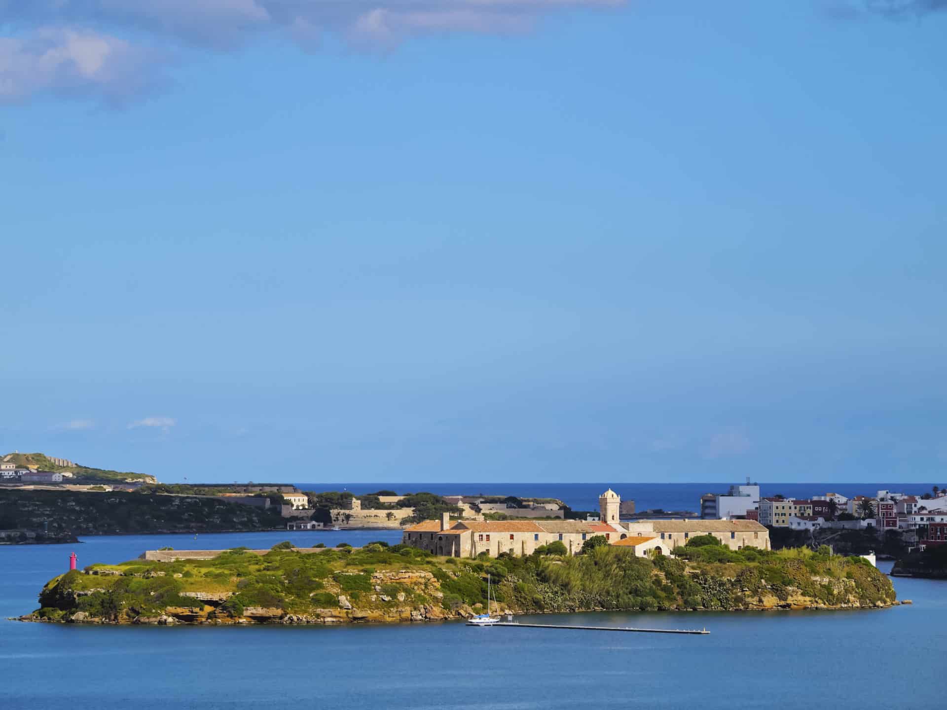 La Isla del Rey, la isla sangrienta de Menorca