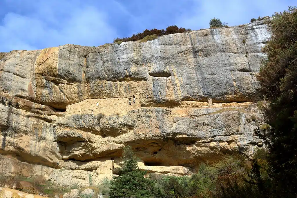 Ruta de las ermitas de Yebra de Basa y la cascada del Chorro en Huesca
