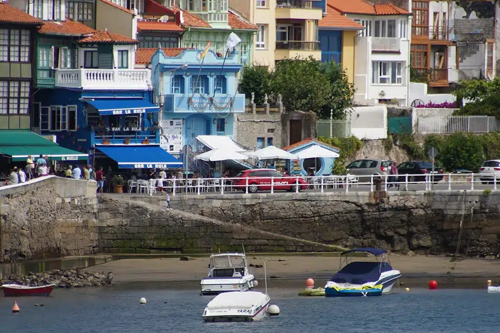 Qué ver en Luanco: la villa de pescadores que fue un puerto ballenero