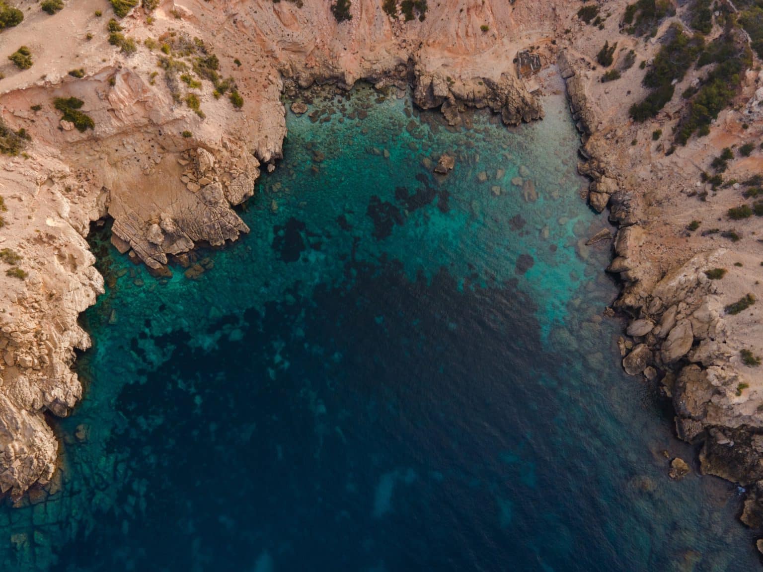 12 de las calas más pequeñas de España