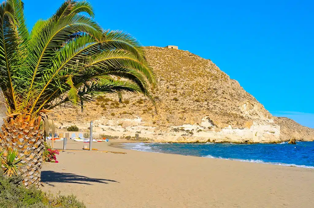 Agua Amarga, el paraíso del Cabo de Gata que ha dejado de ser secreto