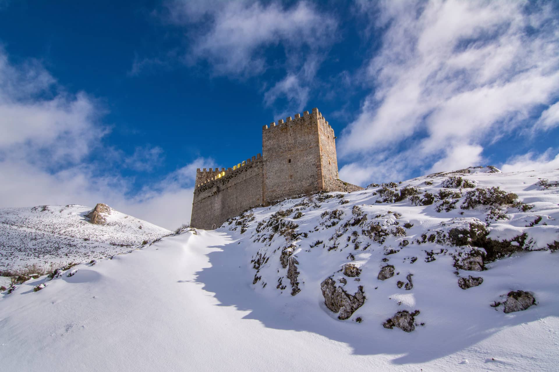 11 de los pueblos donde más nieva en España que merecen una visita