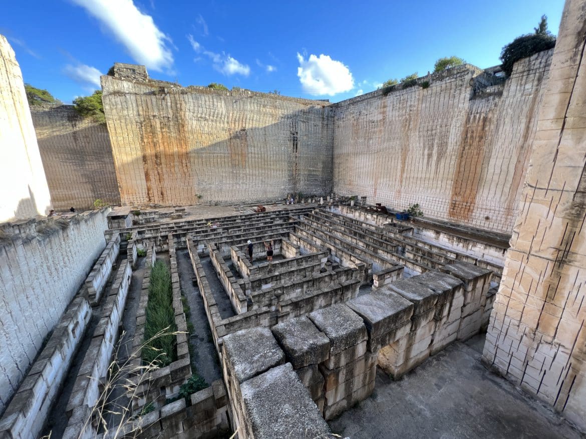 Lithica, una cantera reconvertida en espacio artístico