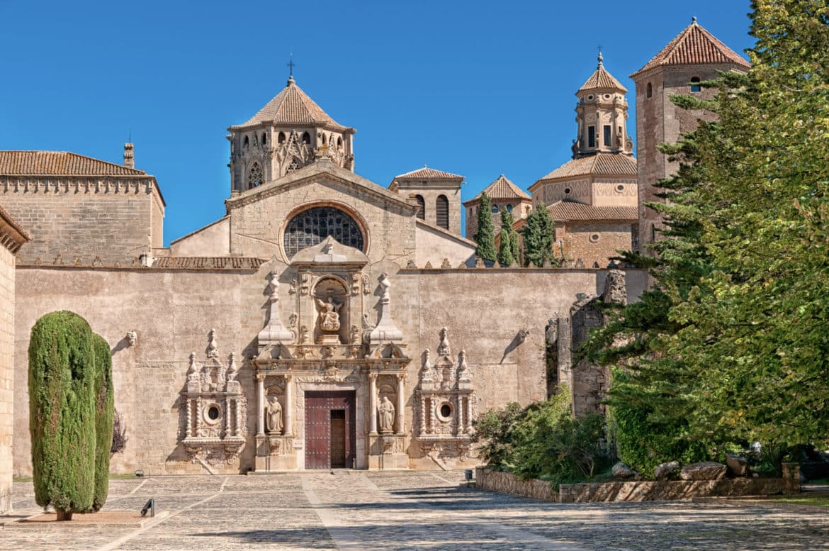 Ruta por el bosque pintado de Poblet