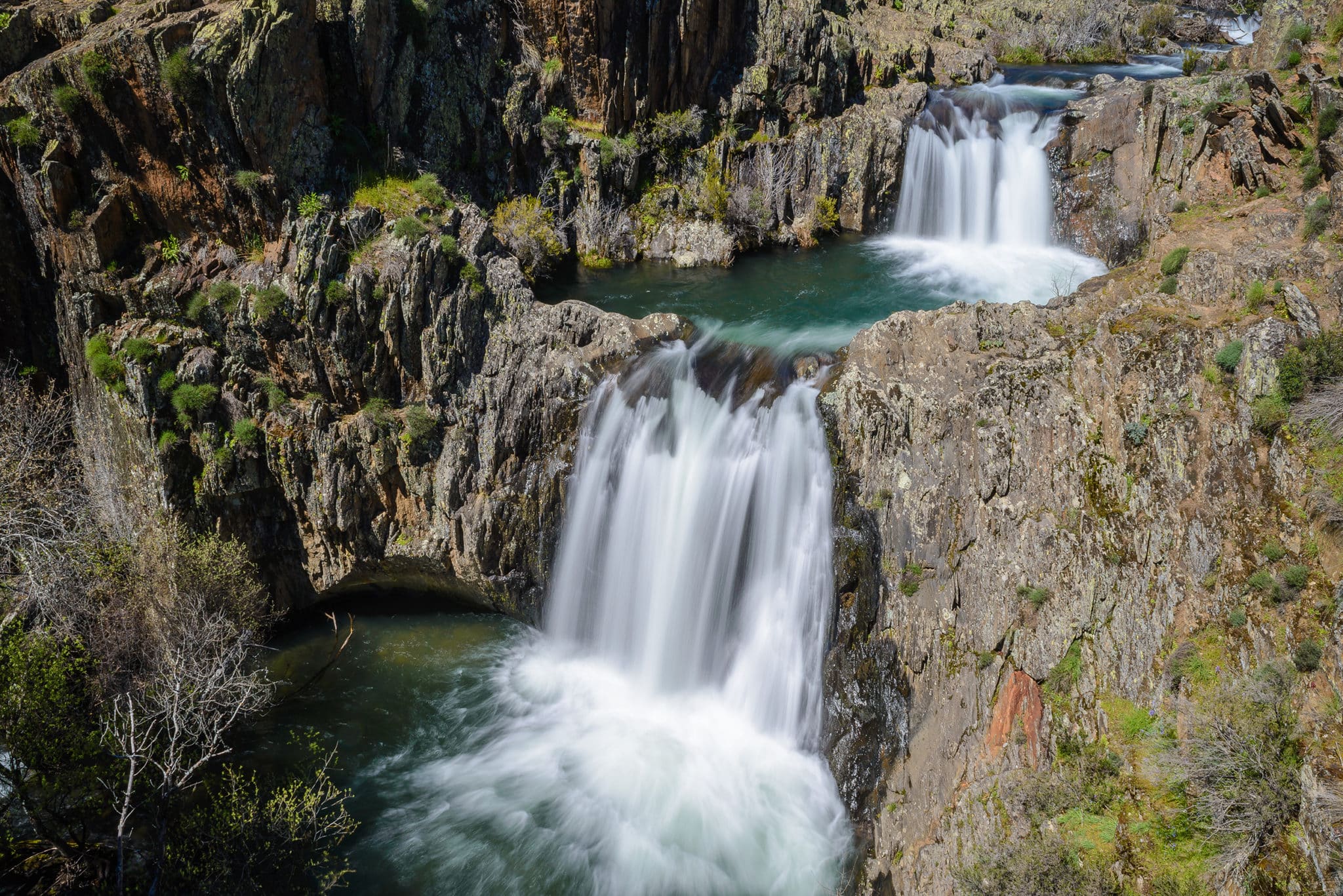 Cascada del Aljibe: saltos en cadena con 12 metros de altura ...