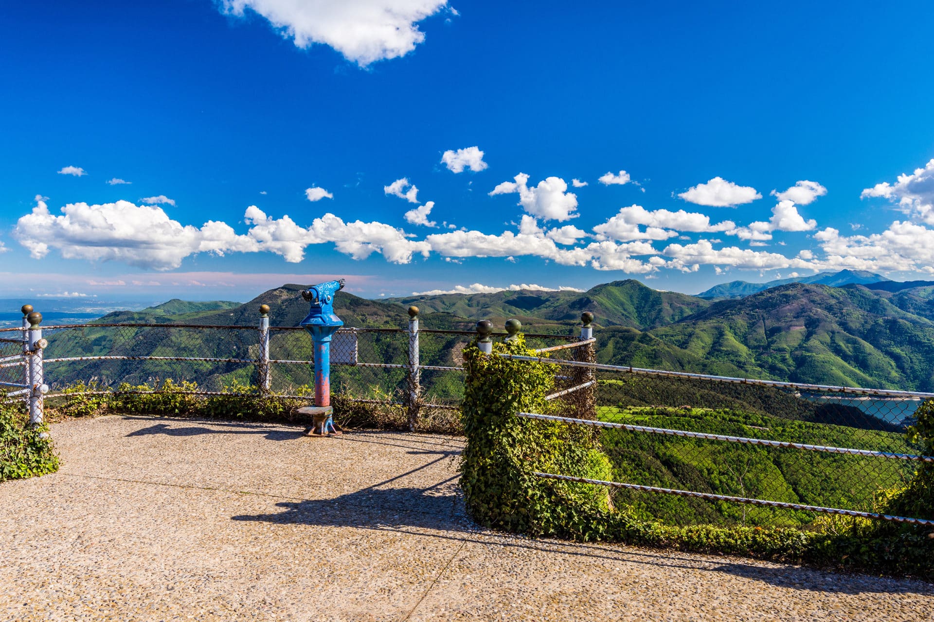 Mare de Déu del Far, el santuario que parece tocar el cielo